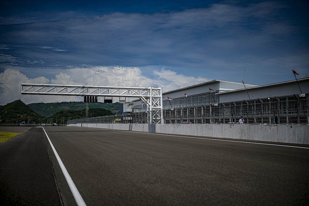 MotoGP | Mandalika, il nuovo asfalto è vulcanico!