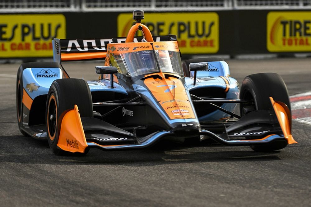 Rossi: “Privilege and joy” to race for Arrow McLaren