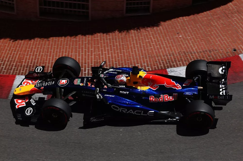 Van nieuwe rug tot eerste rij: Wat zit er achter Max Verstappens ...