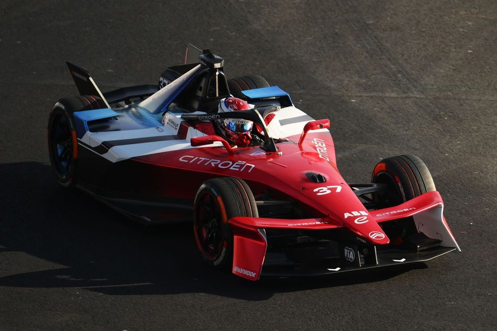 Formula E Mexico: Nick Cassidy takes shock first win for Citroen