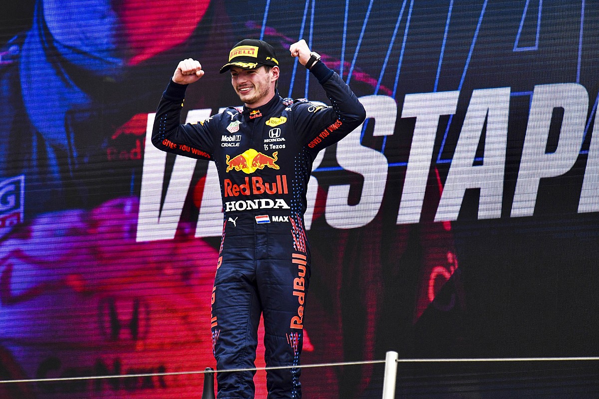 Verstappen: „Sok jó pilóta van, akik hét bajnoki címet nyerhetnének”