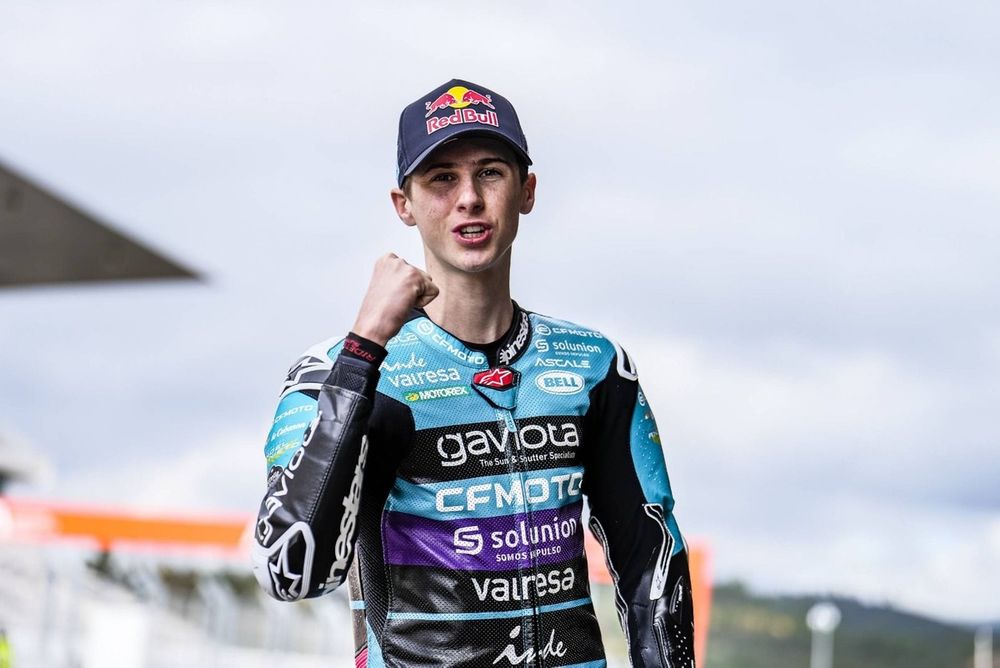 Máximo Quiles, protegido de los Márquez, listo para debutar en Moto3
