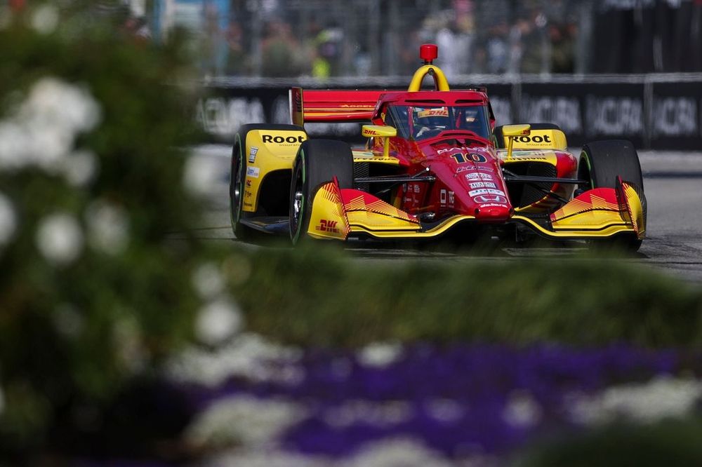 Pit stop strategy separates the winners and losers in IndyCar Long Beach GP