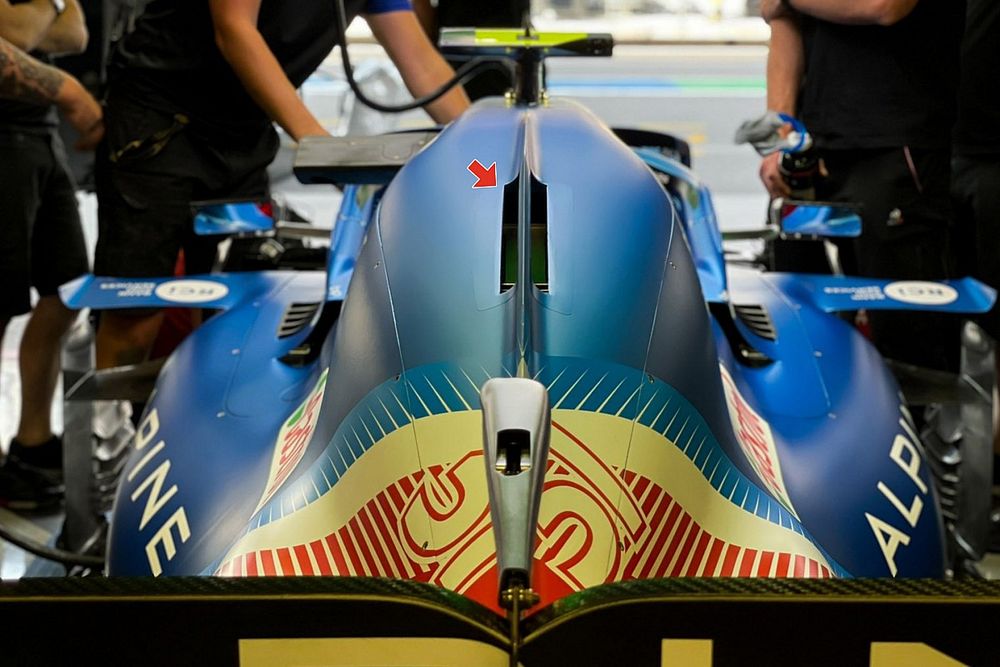 Alpine: aperti due camini sul cofano motore della A521