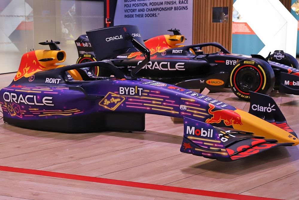 Red Bull biedt bijzondere simulator in Las Vegas-livery aan op veiling
