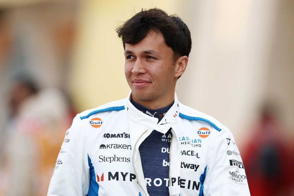 Alex Albon reveals Stefano Domenicali meeting amid Thai GP talks