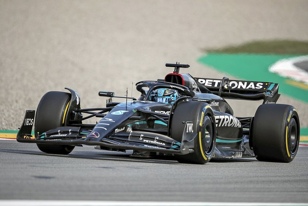 F1 | Russell 3° di rimonta: "Sempre più veloci di Ferrari e Aston"