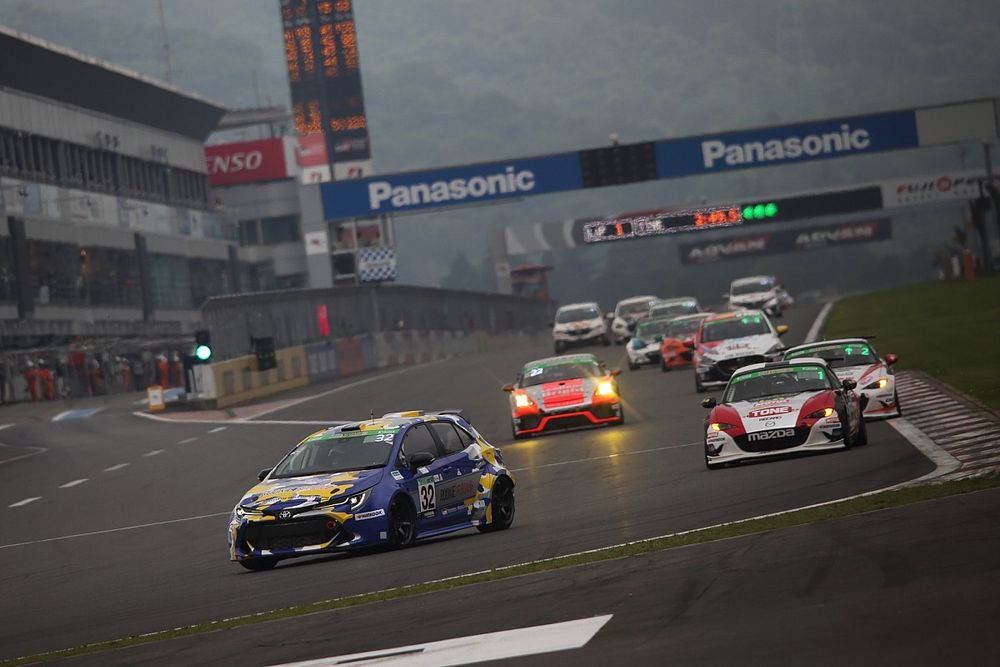 Toyota gives hydrogen car successful debut in Fuji 24 Hours