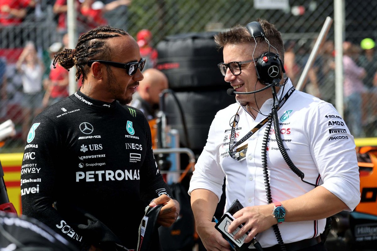 Gaat race-engineer Hamilton mee naar Ferrari? "Gaan toekomst 'Bono' bespreken"