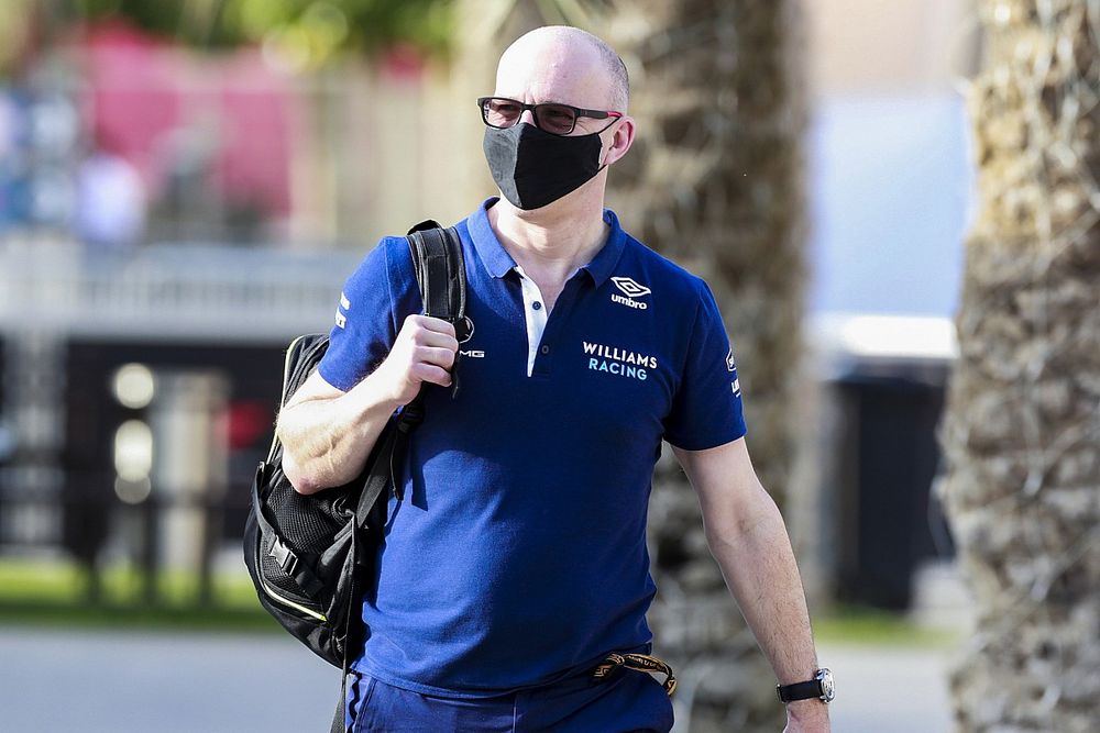 Hivatalos: távozik a Williams csapatfőnöke, Simon Roberts!