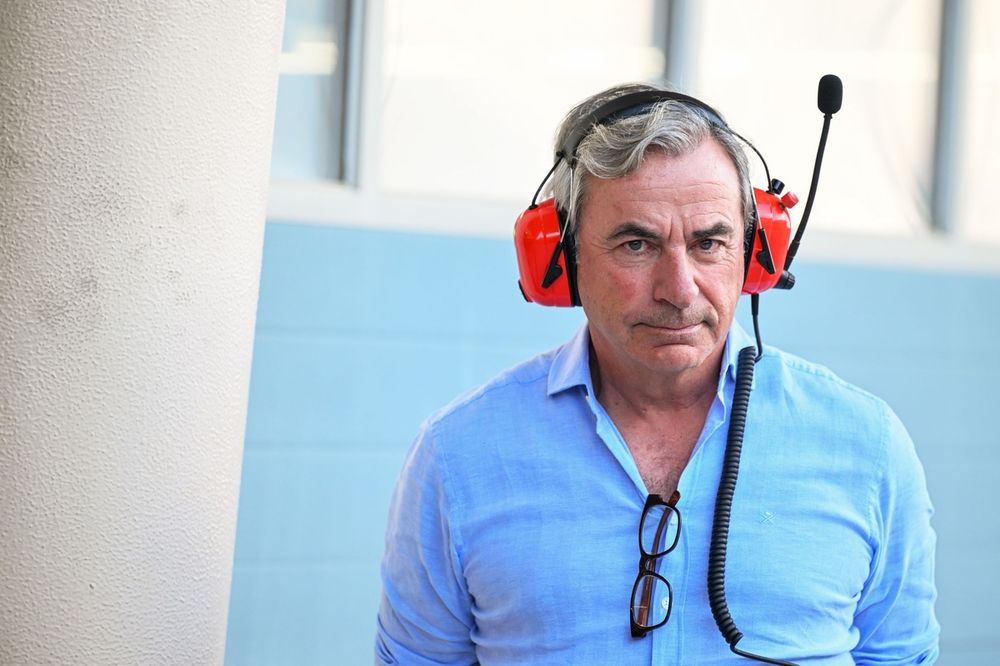 JA on F1 Podcast: Emergency Podcast – Sainz set to challenge Ben ...