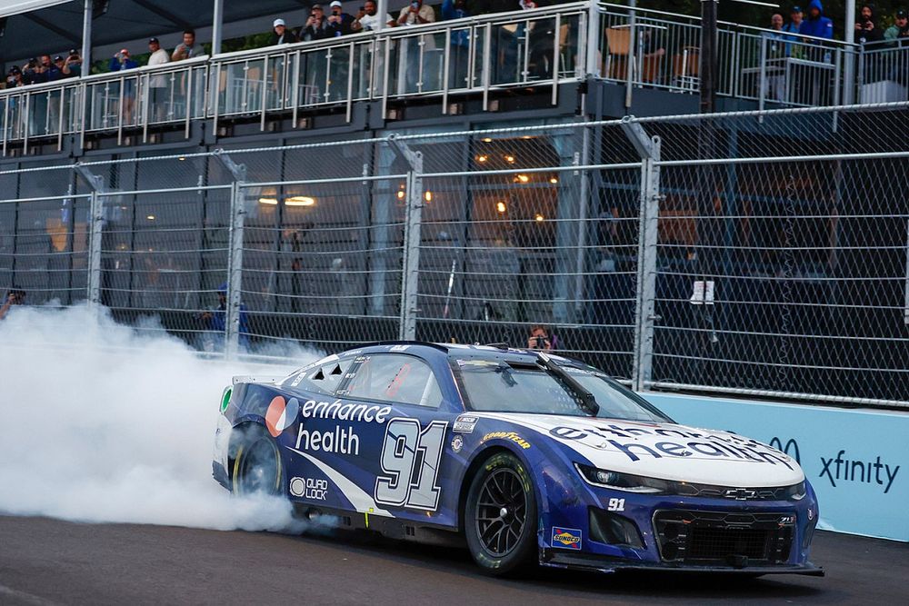 Elliott: "SVG dirá a todos sus amigos lo malos que somos"