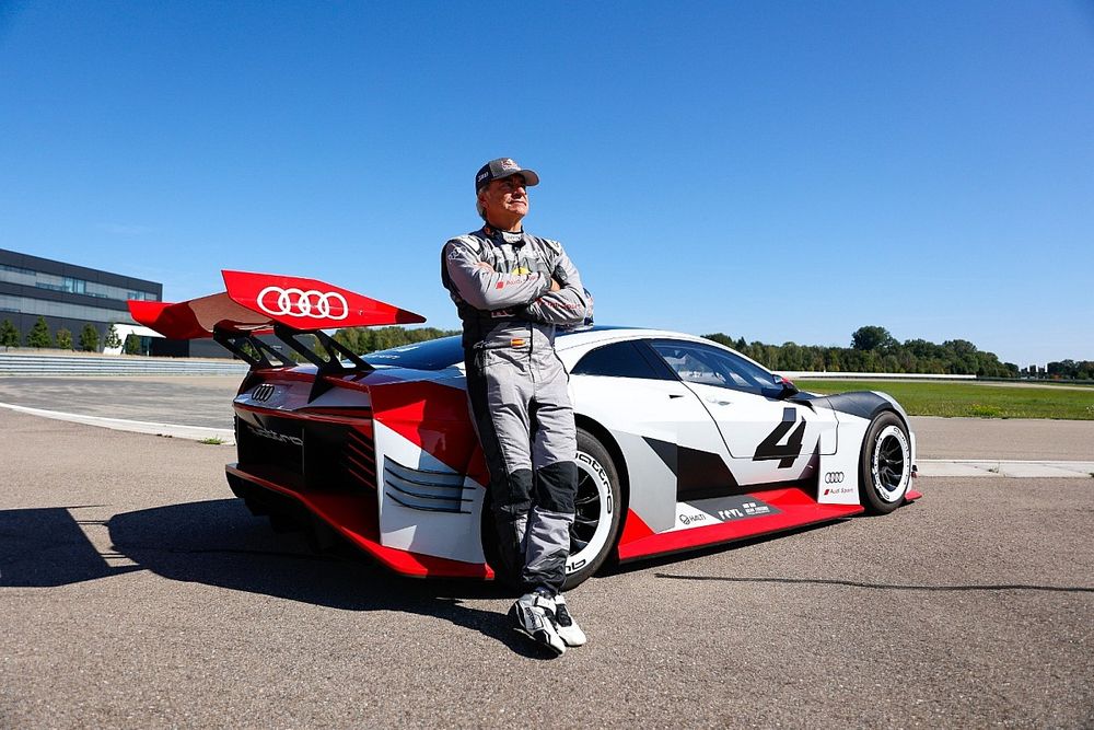 Vídeo: Carlos Sainz prueba el impresionante Audi Vision Gran Turismo
