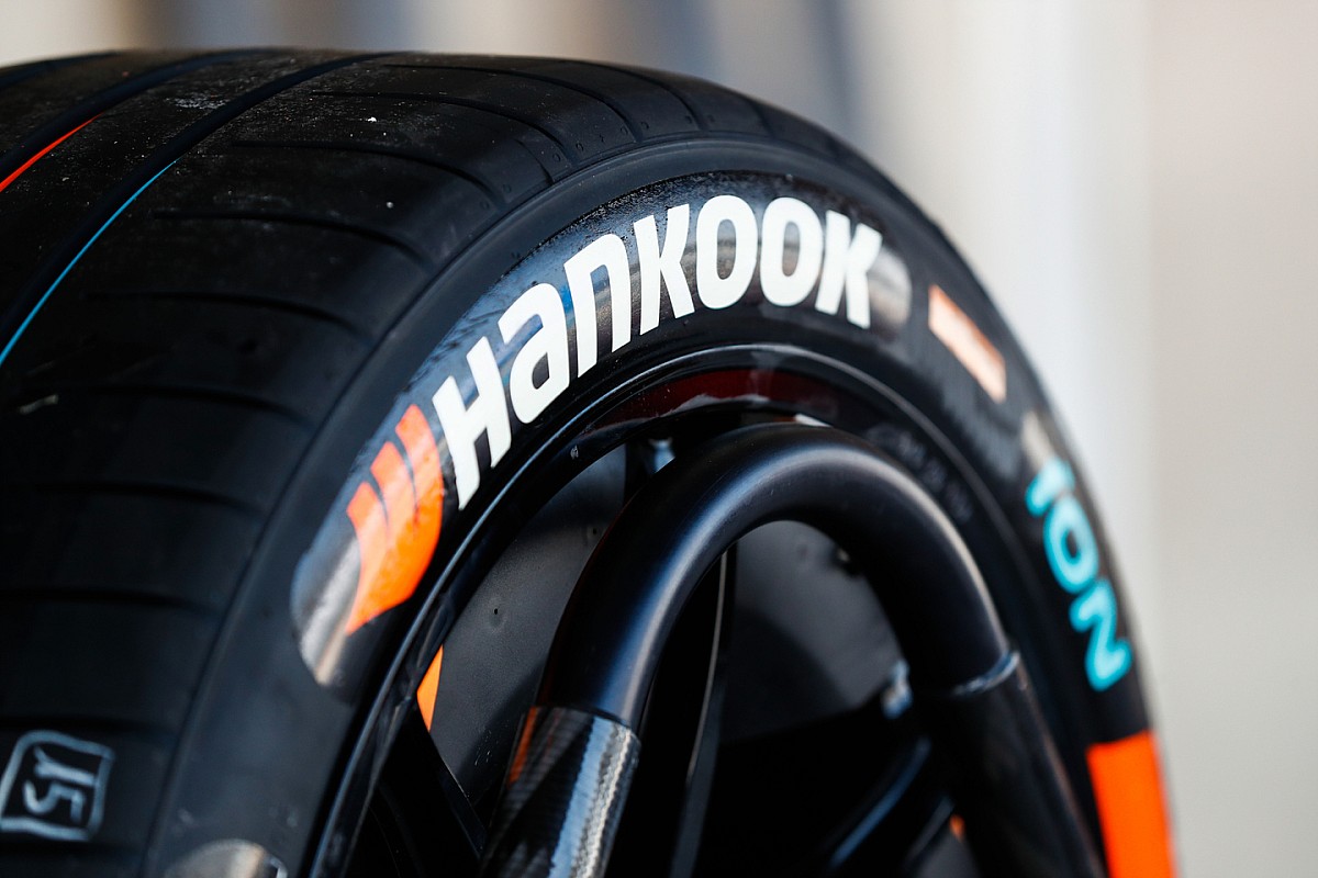 Hankook Tires Logo