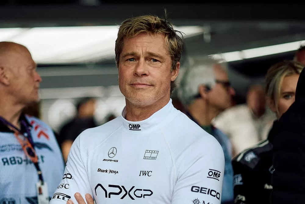 Brad Pitt maakt na opnamen F1-film eerste echte meters in F1-auto