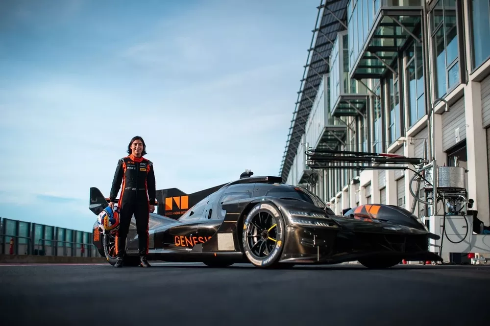Jamie Chadwick tests Genesis LMDh, announced as 2026 WEC reserve
