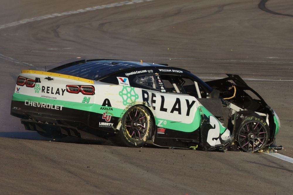 What factors caused catastrophic crash between William Byron and Ty Dillon?
