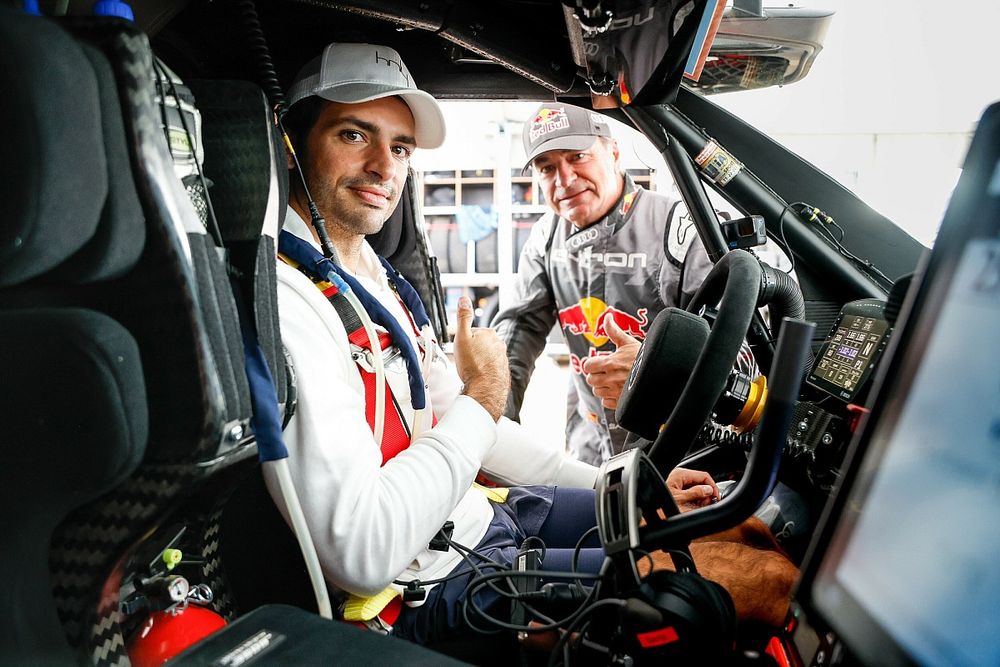 Sainz jr viert Dakar-titel vader: Maar vroeg hem niet mee te doen