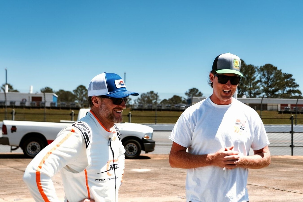 Dale Earnhardt Jr. has career advice for YouTuber and…