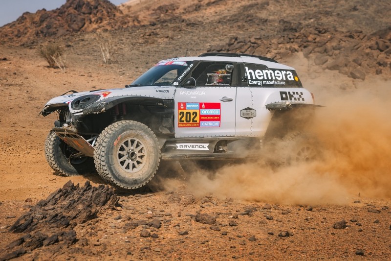 Rallye Dakar 2025: Chicherit gewinnt Etappe 1, Topstars bremsen bewusst