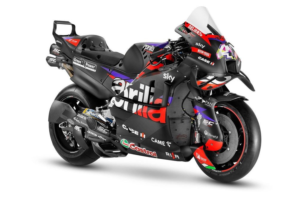MotoGP | Aprilia: ecco la RS-GP24, la "Batmobile" per sfidare Ducati