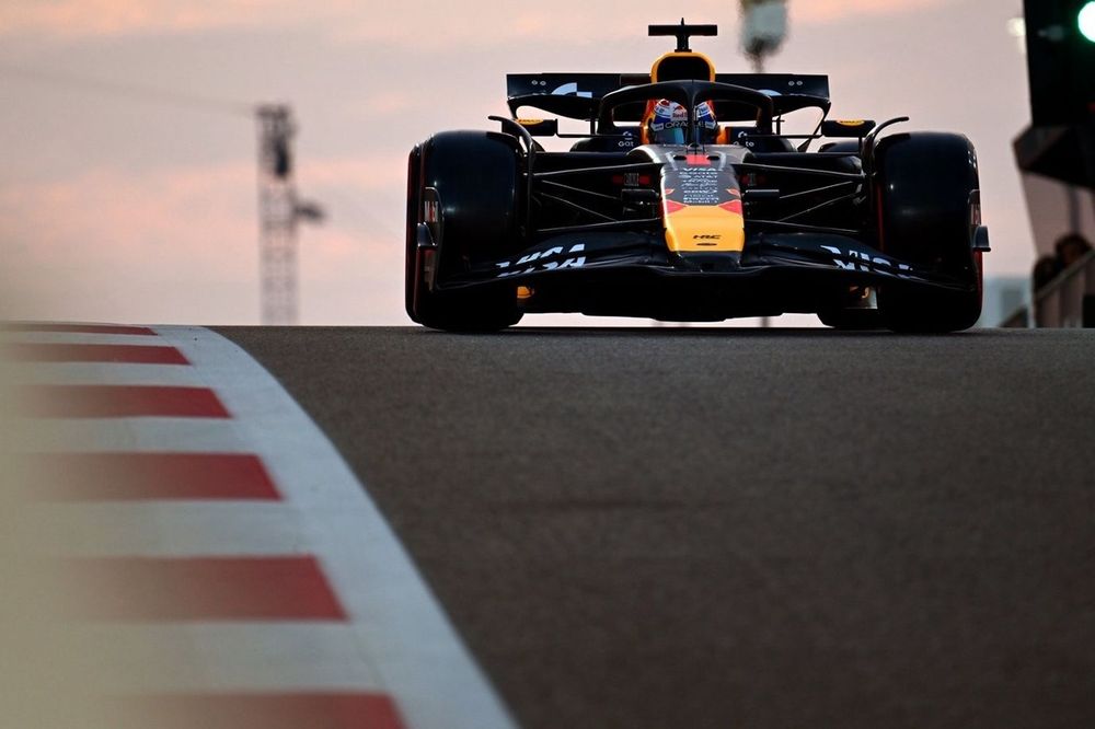 F1 | Norris svetta con la McLaren, ma la Red Bull di Max era troppo scarica