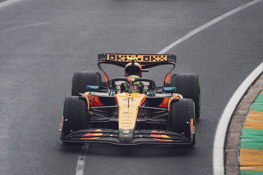 McLaren F1 domina una FP3 de Japón con más fuego y banderas rojas