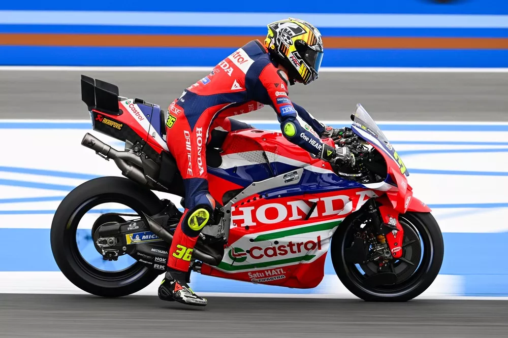 Joan Mir probará en Brno la Honda de 2027 pese a que correrá con una ...