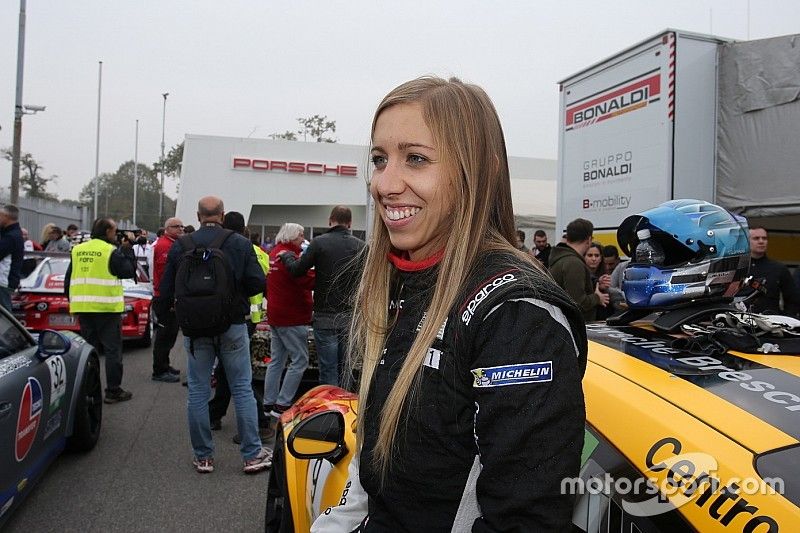 Francesca Linossi lascia il segno nella Carrera Cup Italia 2017