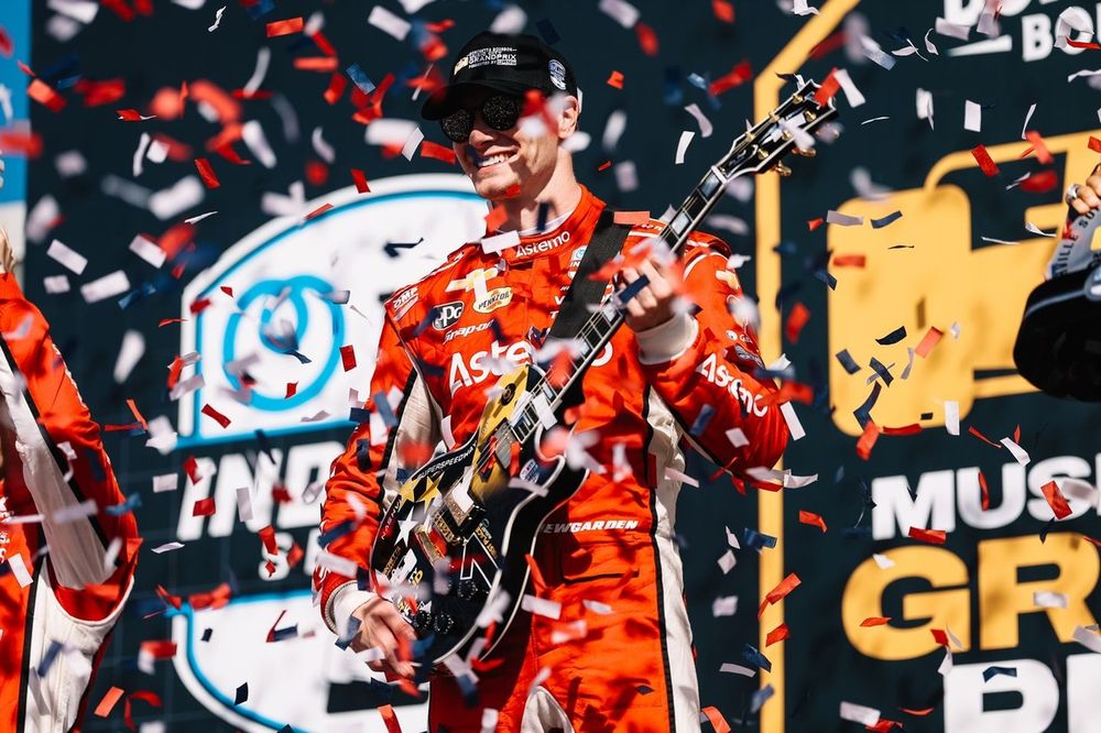 Penske’s Josef Newgarden wins wild 2025 IndyCar finale