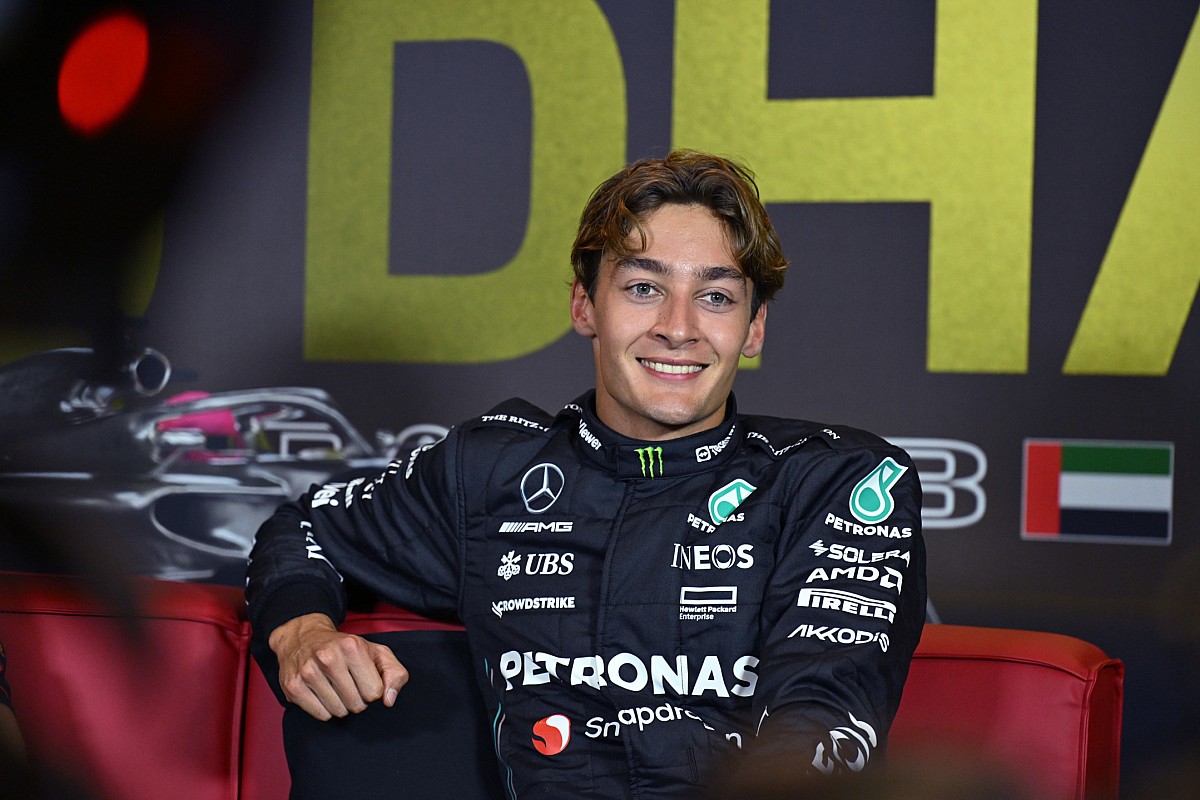 Russell Wolff fiával látogatott ki egy gokartpályára