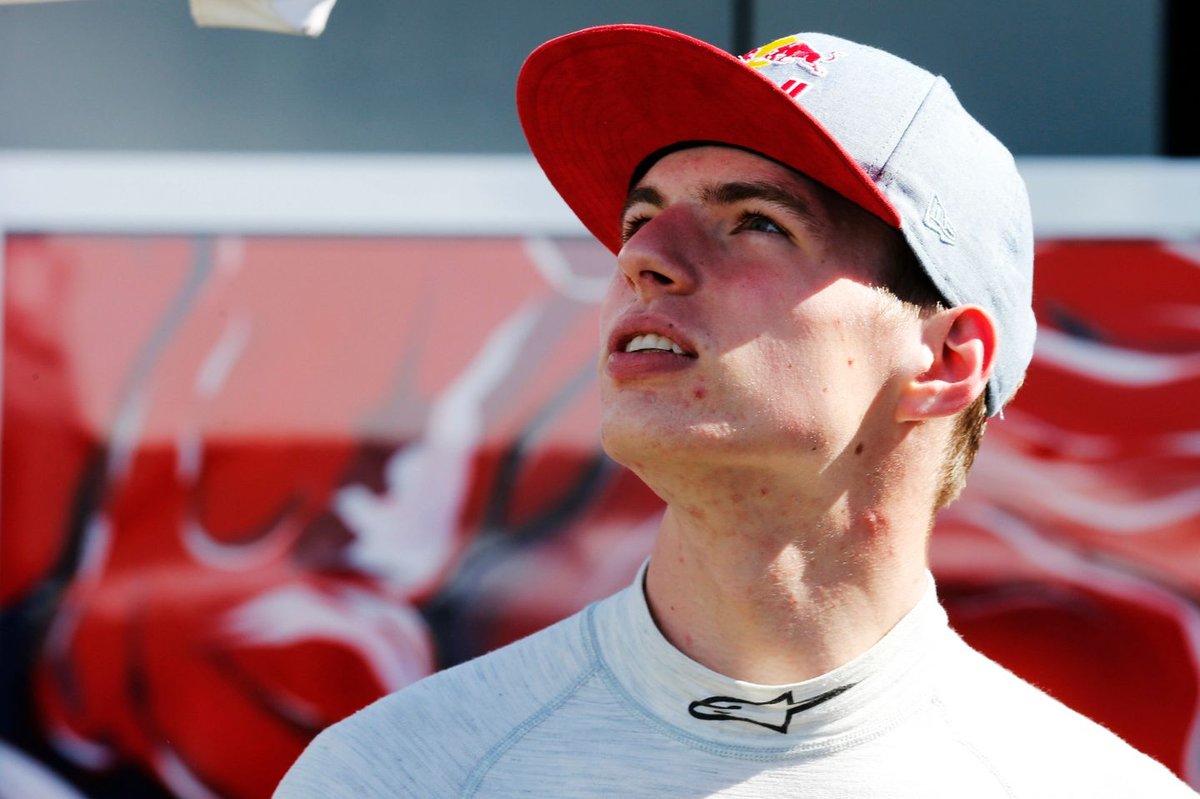 De eerste F1-race van Max Verstappen: Droomdebuut in rook op