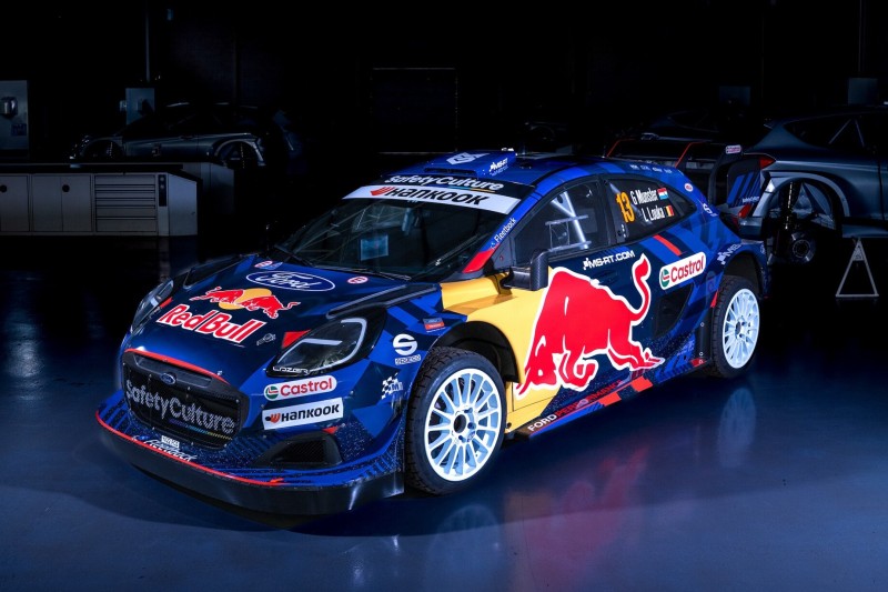 Mehr Blau statt Weiß: M-Sport-Ford zeigt Fahrzeugdesign für die WRC ...