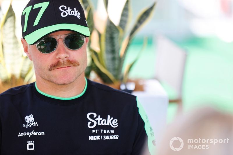 Red Bull drivers deny front bib device boosted car performance