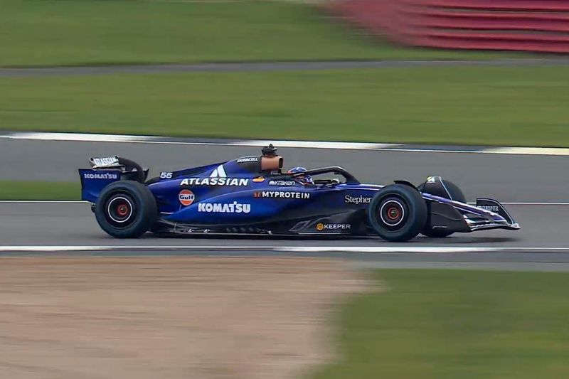 Fotogallery F1 | Le prime immagini in pista della Williams FW47