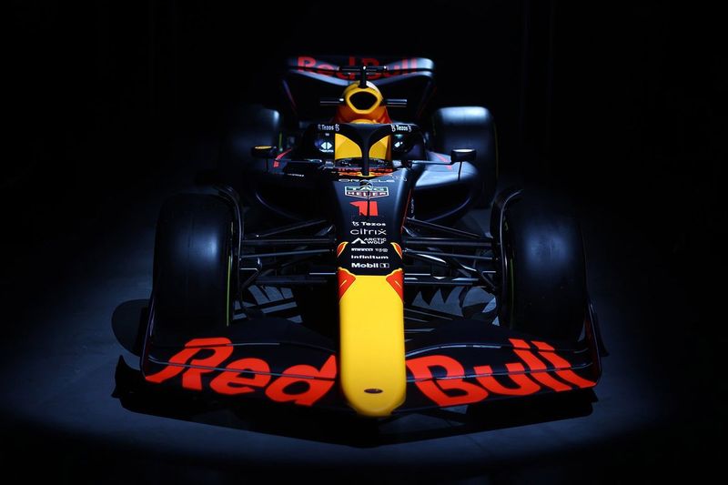 Red Bull launches 2022 F1 livery on RB18 show car