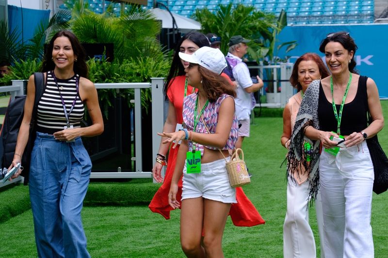 Cómo la 'suerte' con el VSC compensó un pinchazo de Alonso en Miami