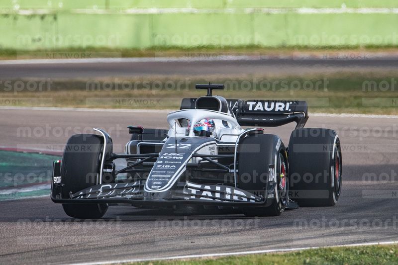 Eerste coureurs in F1-auto gespot: Tsunoda en Ricciardo in Imola
