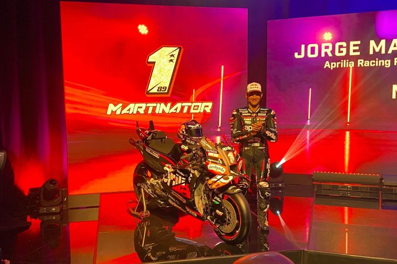 MotoGP | Aprilia: ecco la RS-GP25 con il numero 1 di Jorge Martin