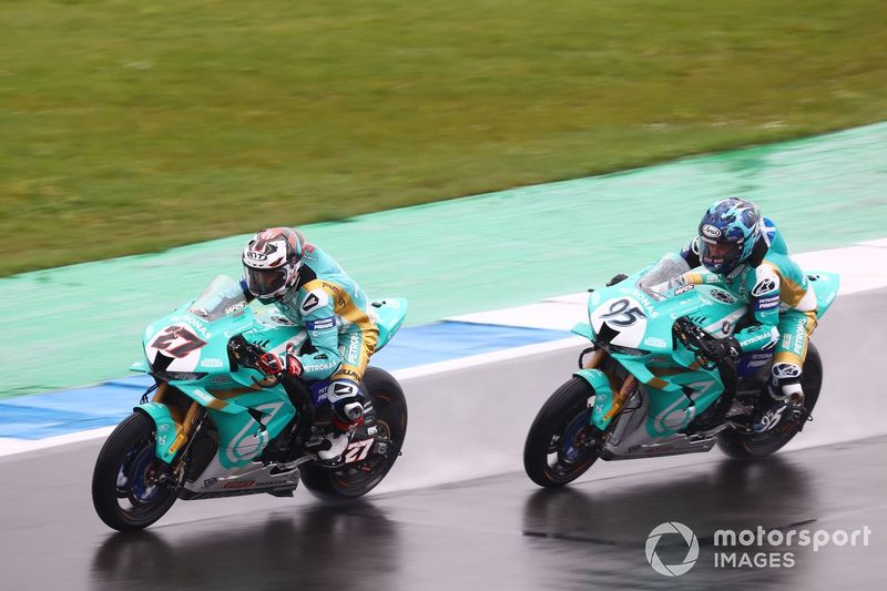 Gallery SBK | Freddo e pioggia non fermano lo spettacolo ad Assen