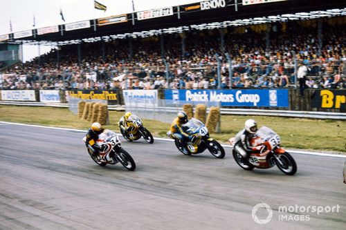 Neil Tuxworth Fotoğraf Galerileri