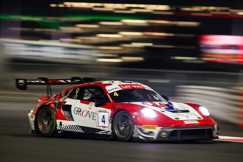 Fotogallery | Tripudio Mercedes e Rossi sul podio alla Gulf 12h