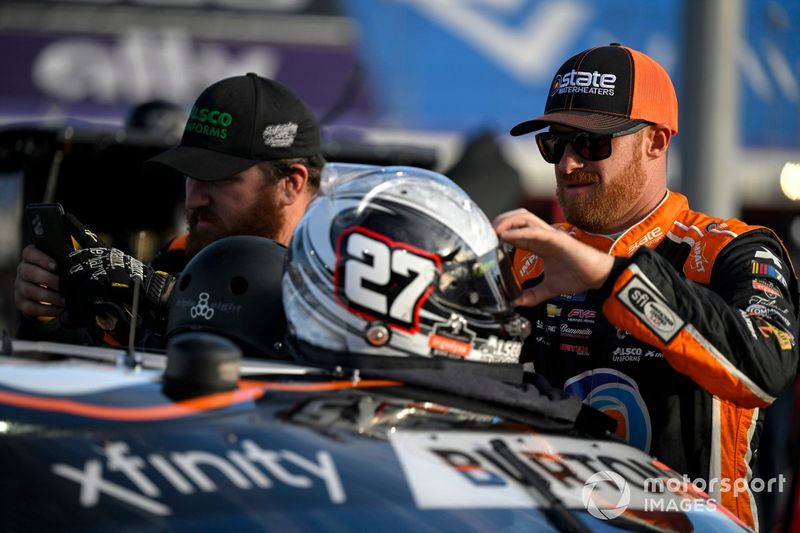 Jeb Burton Profile - Bio, News, High-Res Photos & High Quality Videos