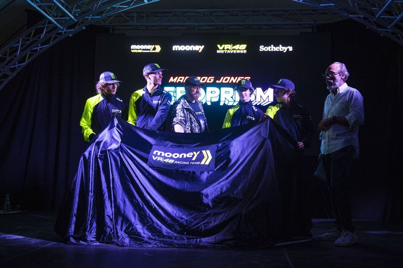 MotoGP | VR46: l'artista Mad Dog Jones colora le carene a Misano