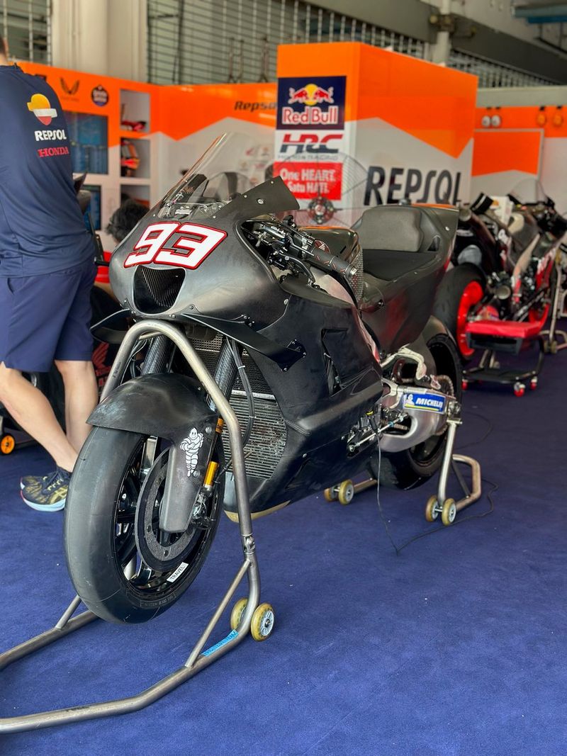 Fotogallery MotoGP | La prima giornata dei test di Sepang