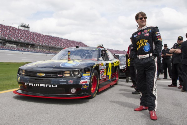 Daryl Harr Profile - Bio, News, High-Res Photos & High Quality Videos