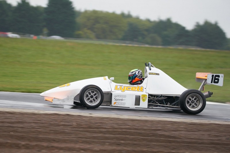 How Forza sim racing helped Reece Lycett take a F1000 debut podium