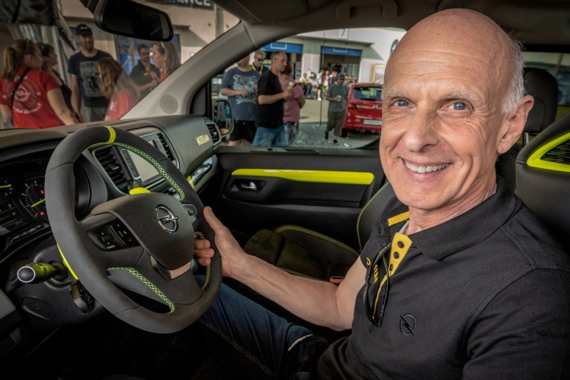 Volker Strycek über Elektromobilität: Werden beim Hybrid enden